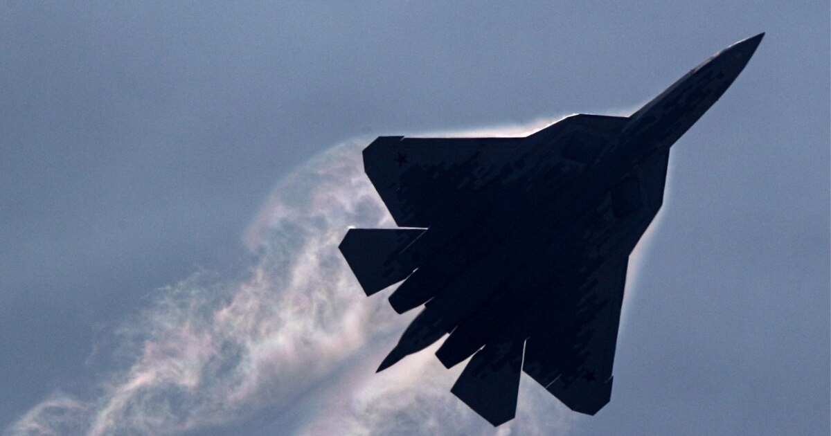 ГУР утверждает что украинские военные впервые поразили новейший истребитель Су 57 в